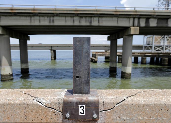 Causeway rail designs hold up well under strength tests | Traffic ...