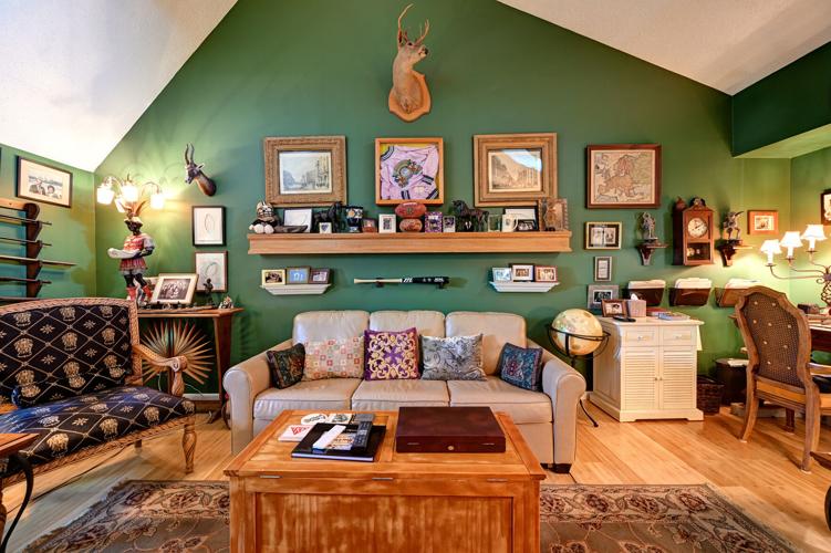 Tour Mark Romig's lakefront condo in New Orleans Louisiana | Home ...