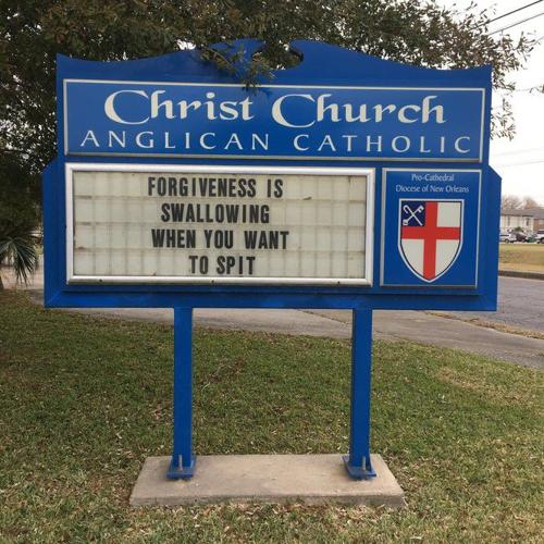 Cheeky church signs do exactly what their creator intend: Get your ...