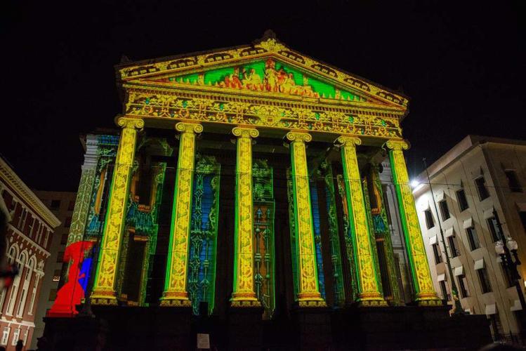 Photos: Gallier Hall lights | News | nola.com