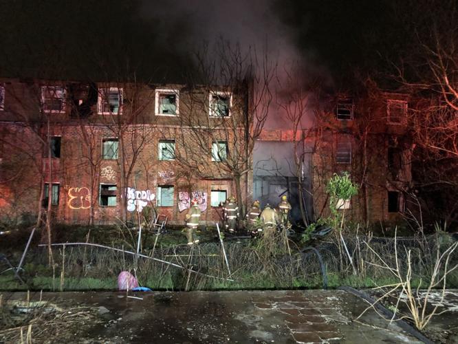 Fire breaks out at abandoned apartment complex in Michoud area, NOFD ...