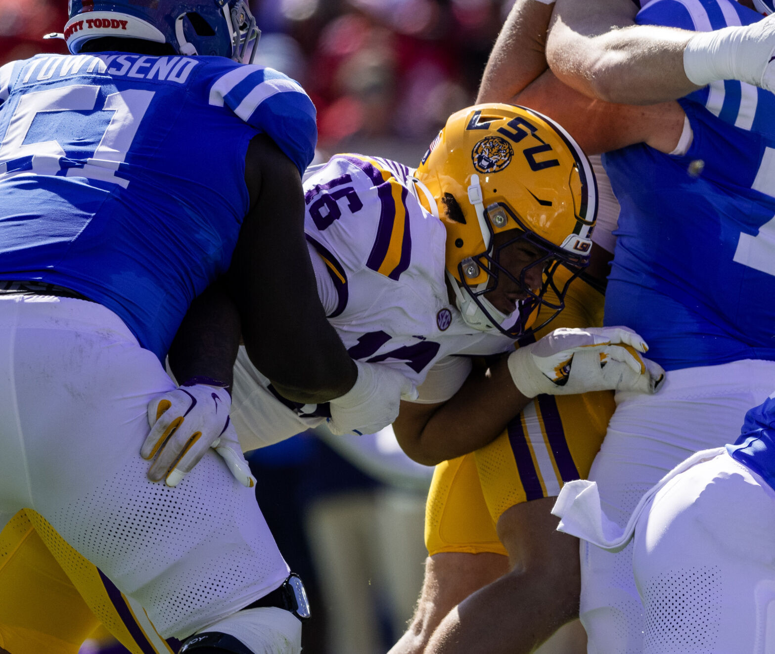 LSU football losing defensive tackle to transfer portal | Football ...