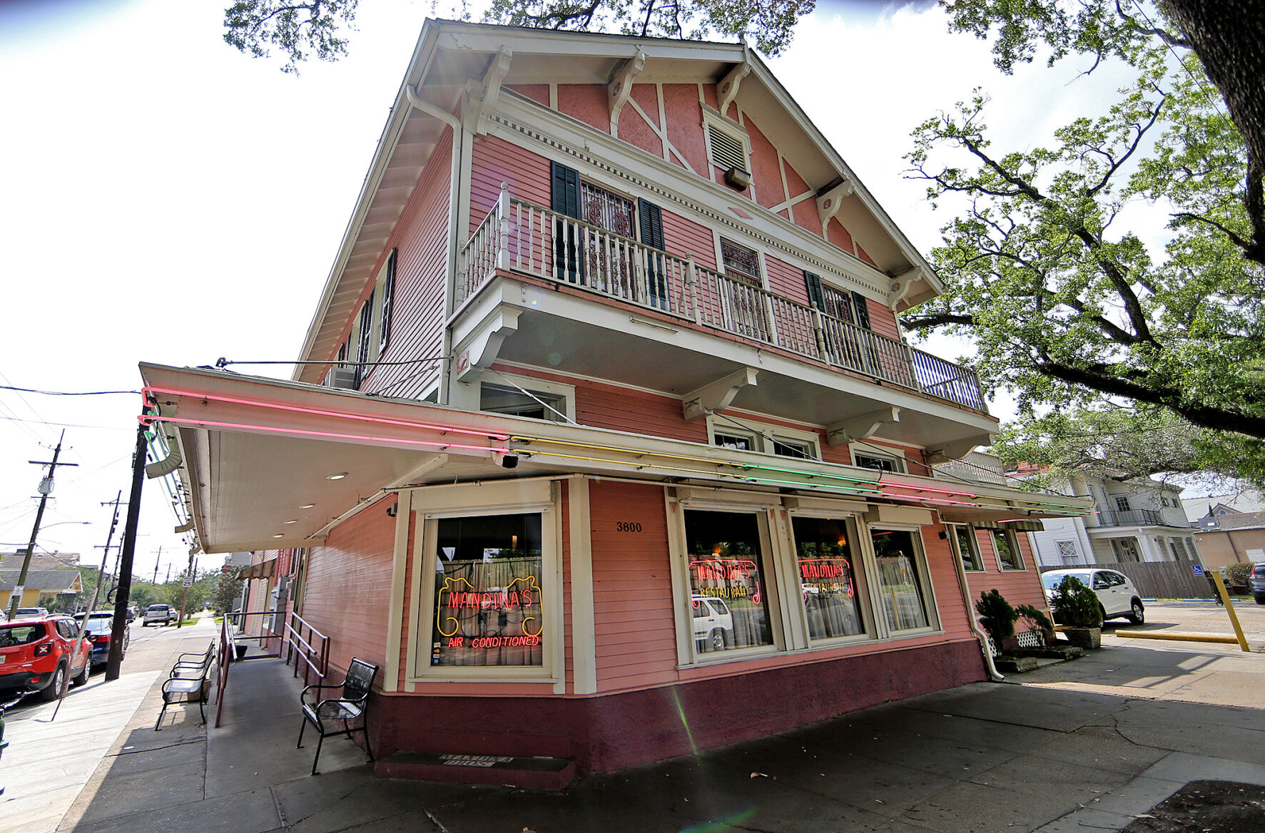 Blake Pontchartrain: The history of Mandina’s on Canal Street | Blake ...