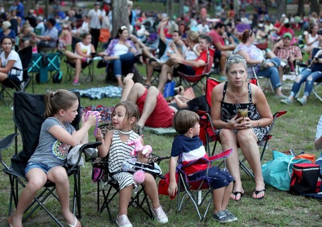 Sparks in the Park light up the Covington night for the Fourth of July ...