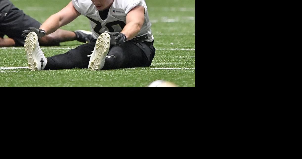 Saints' DL Mitchell Loewen now suiting up at TE in practice | Saints ...