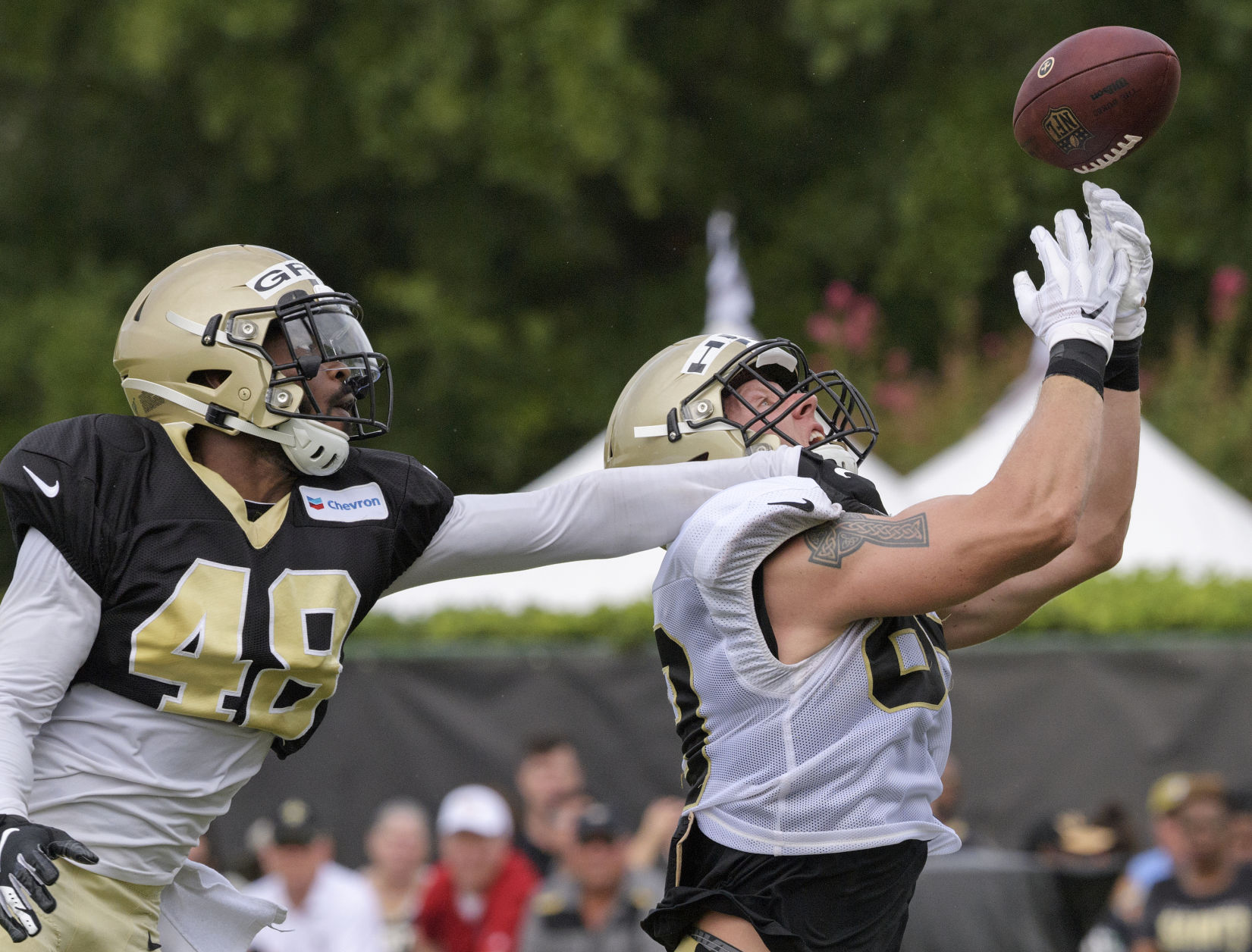 Saints' J.T. Gray heads to locker room after blocked punt with apparent ...