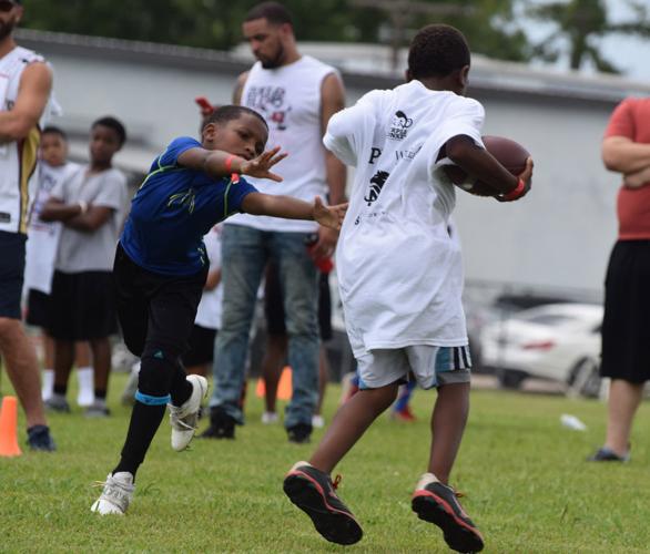 Atlanta Falcons, former LSU linebacker Duke Riley hosts football camp ...