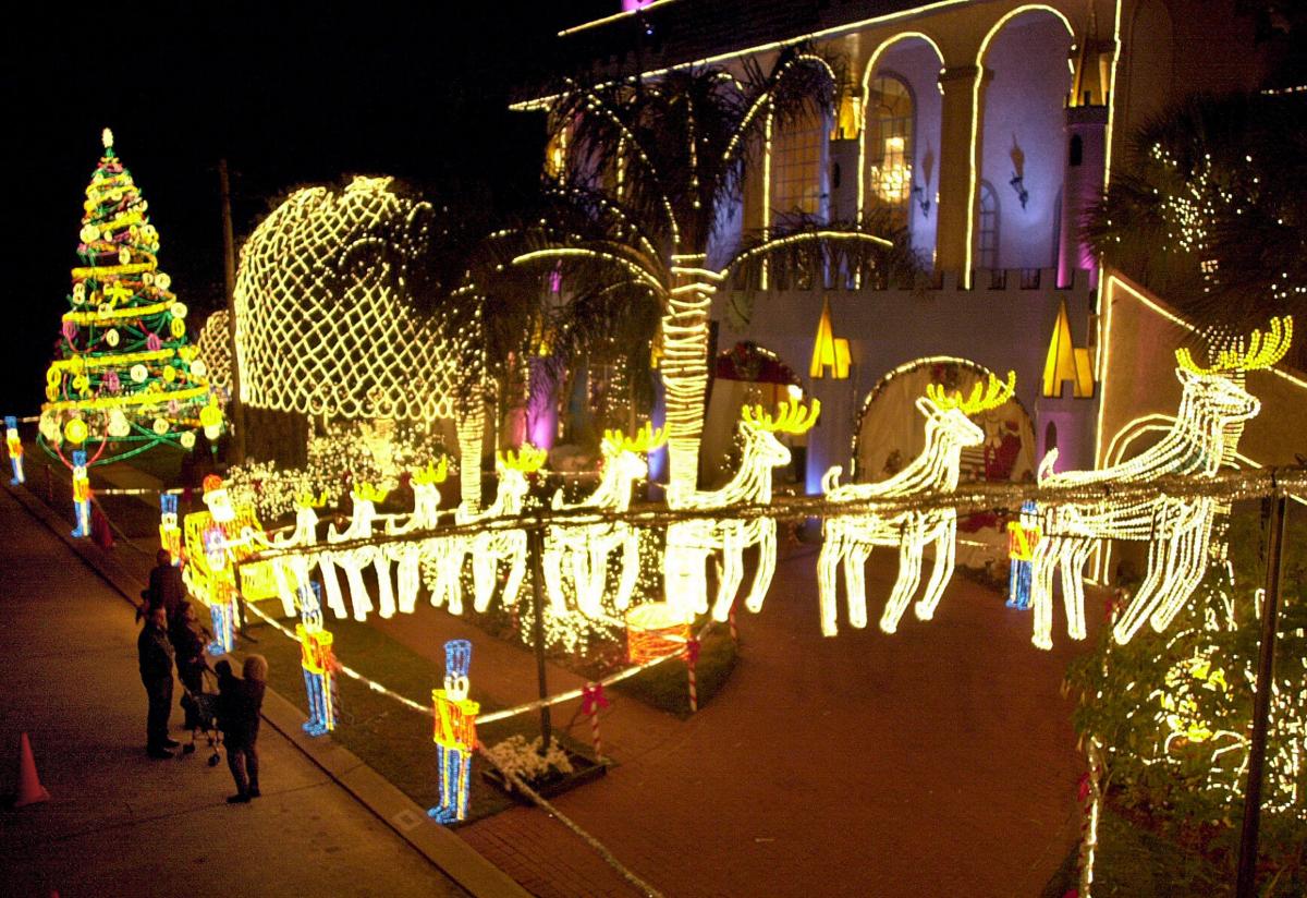 Blake Pontchartrain: Remembering Al Copeland's massive Christmas light ...