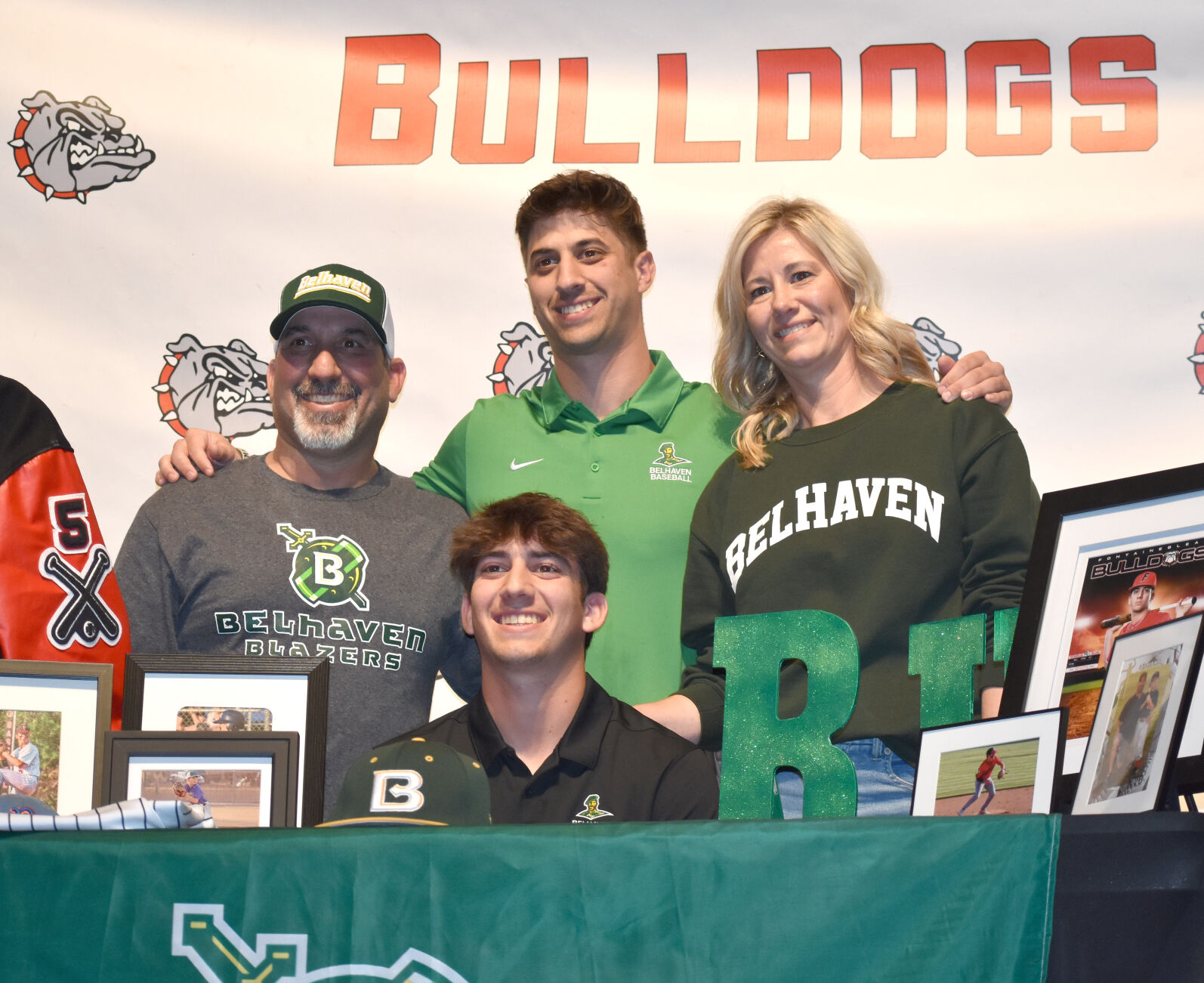 Seven Fontainebleau baseball players sign to play in college | St ...