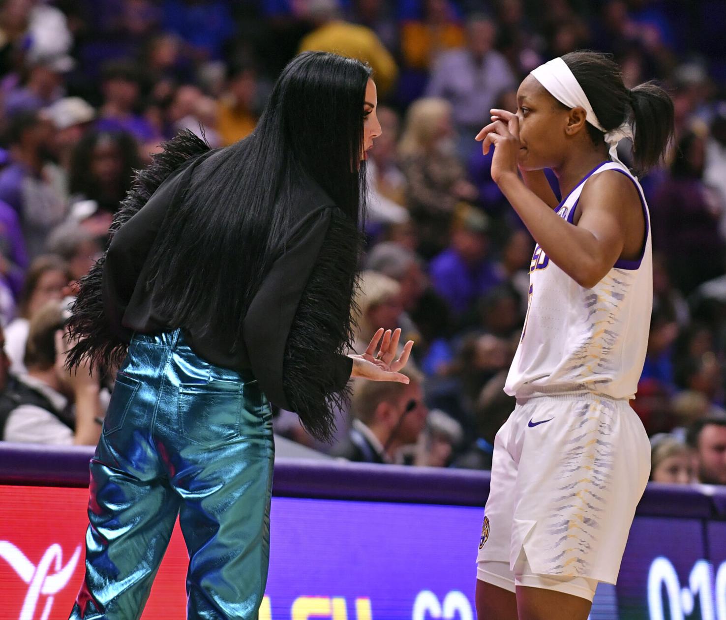 Assistant Jennifer Roberts key cog of LSU women's basketball | LSU ...