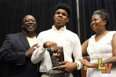 Landry-Walker boys basketball team celebrates back-to-back titles in ...