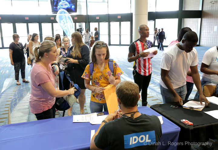 'American Idol' audition brings hopefuls to convention center ...