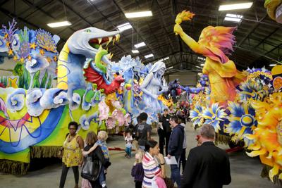 mardi gras rex float