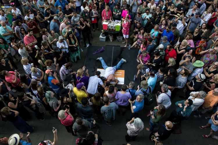 'STELLA-A-A!' Finalists compete in popular shouting contest in Jackson ...