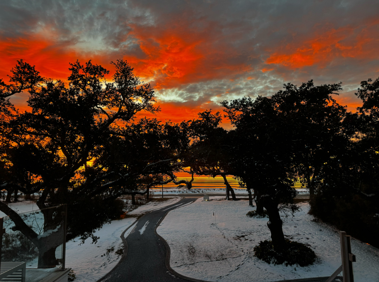 See snowy beaches in MS, AL and FL after historic storm | Weather ...