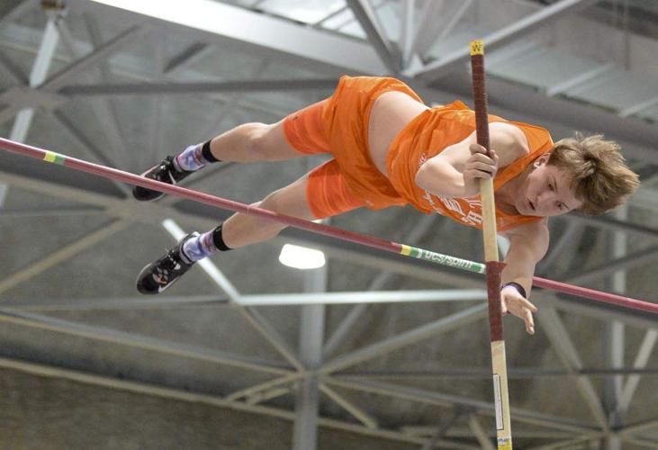 Mandeville sets record in relay; Devyn Keith breaks mark in 1,600 ...