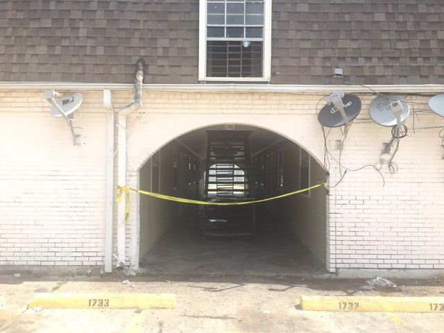 Kenner apartment building fire leaves 11 families homeless | Traffic ...