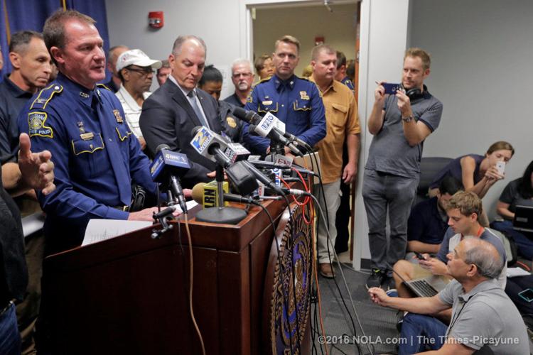 1 suspect believed to have shot officers in Baton Rouge, officials say ...