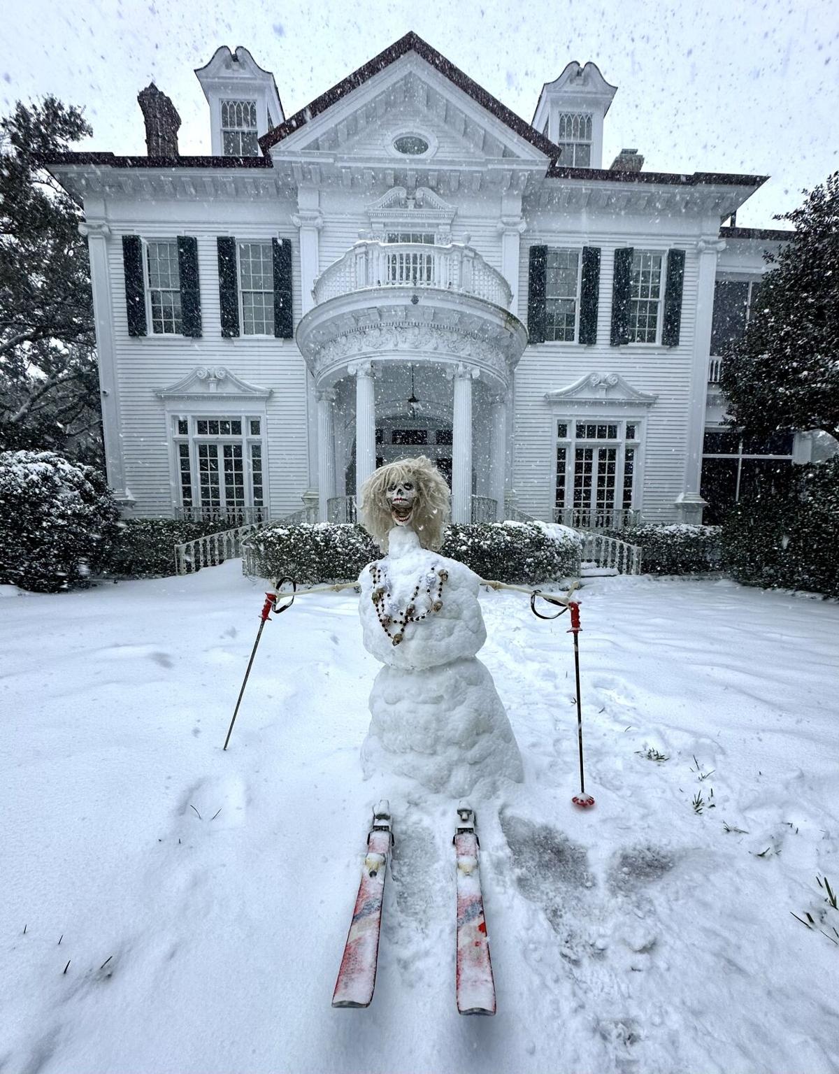 A below-freezing bikini dash through the snow in New Orleans ...