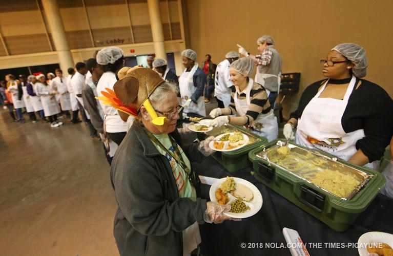 Sheriff Marlin Gusman hosts 44th annual Thanksgiving Dinner: photo ...
