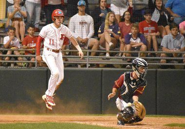 Rummel 12, Brother Martin 9: Raiders overcome 12 walks to hang on for ...