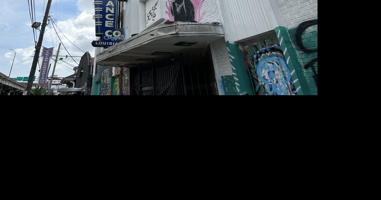 Blake Pontchartrain: The Standard Life Insurance sign is a link to N ...