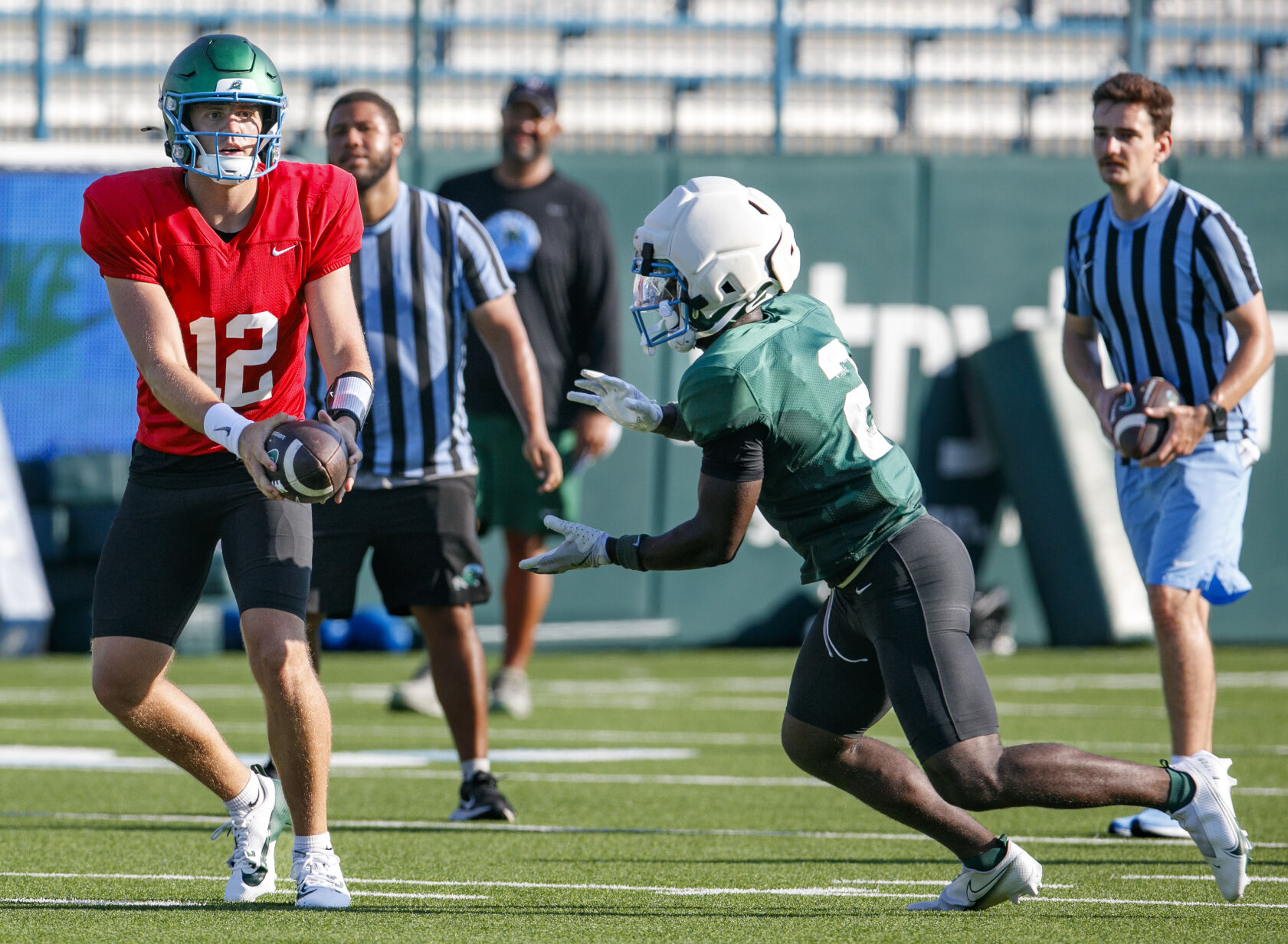Tulane QB battle continues in "pretty average practice." | Tulane ...