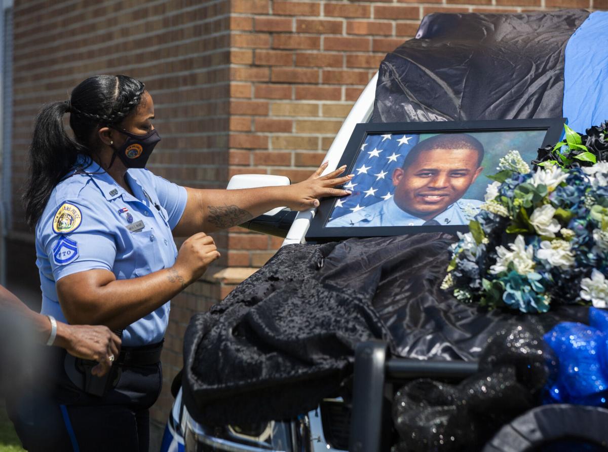 Houston Police Arrest 2 In Shooting Of New Orleans Detective Everett