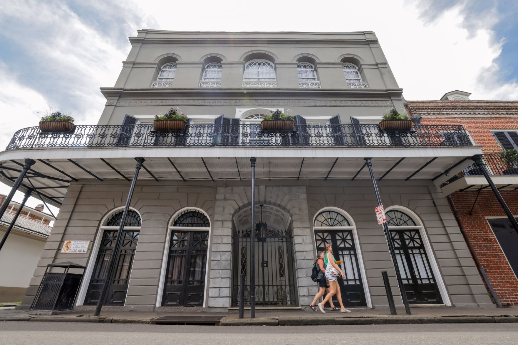 History of LaLaurie Mansion at 1140 Royal in New Orleans ...