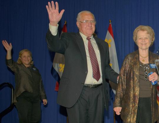 Moon Landrieu, mayor who bridged Black and White New Orleans, dies at ...