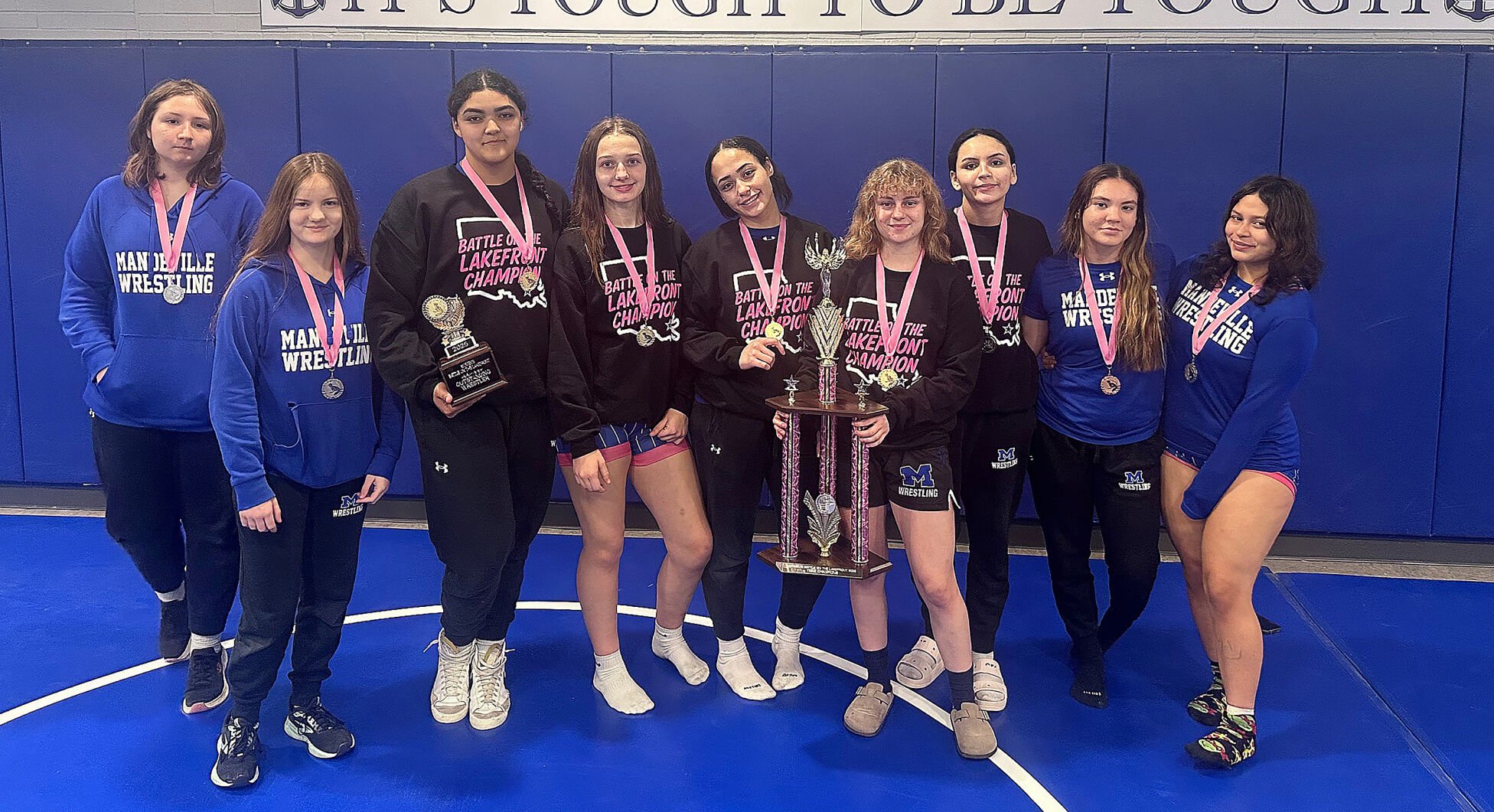 Mandeville girls wrestling team | | nola.com