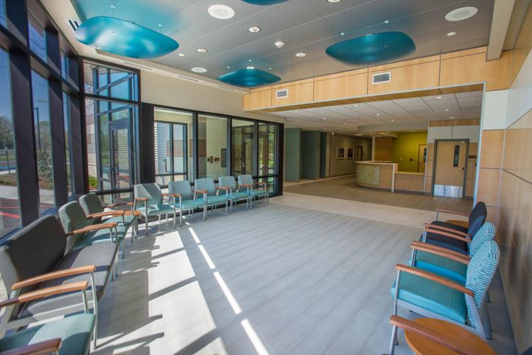 Ochsner, Acadia Healthcare open new behavioral health center in LaPlace ...