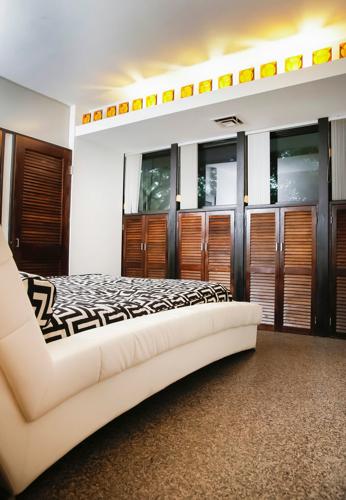 Look inside the Ashtray House on Park Island, Ray Nagin's former home ...