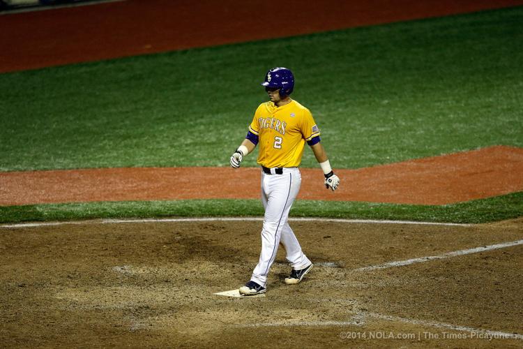 LSU's Tyler Moore gets inside-the-park home run amid controversy | In ...