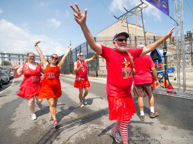 Red Dress Run 2017 started slow and steamy Saturday | Louisiana ...
