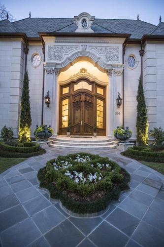 At this stately Old Metairie home, family comes first | Home/Garden ...