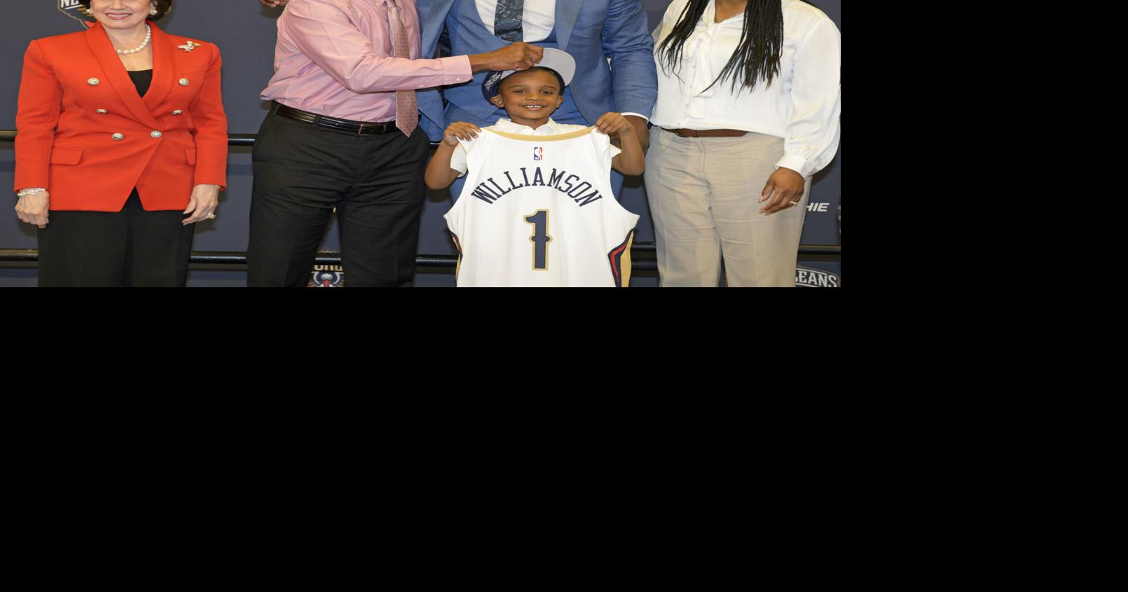 In emotional address, Zion Williamson's stepdad thanks New Orleans for ...