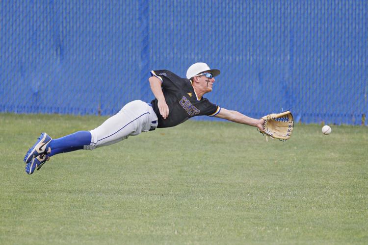 Andrew Hoff's walk-off single forces a third game | St. Tammany ...