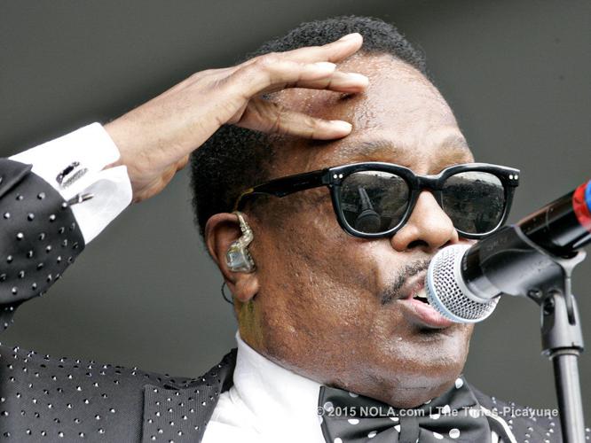 Charlie Wilson, Kem filled Smoothie King Center with romantic and ...