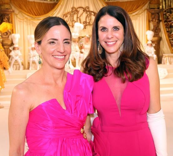 Nell Nolan: Rex ball, Comus ball crown Carnival season | Parties ...