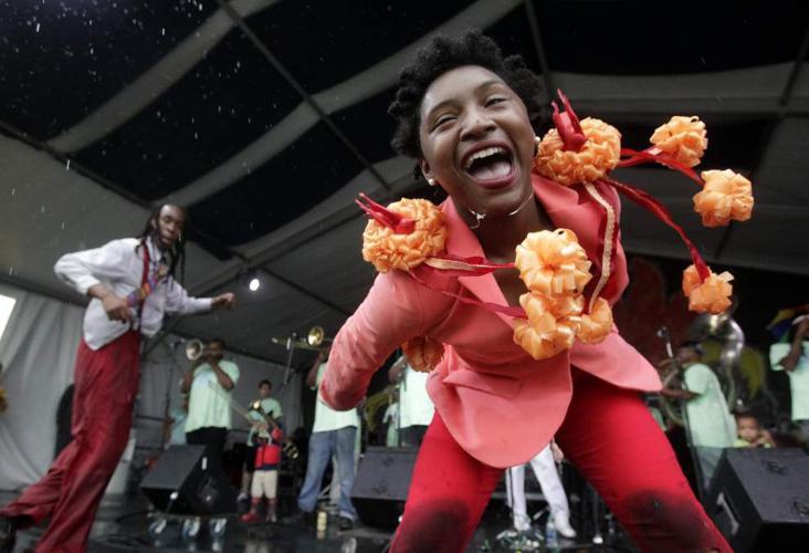 Vendors, patrons dance and slosh through final Sunday of New Orleans ...