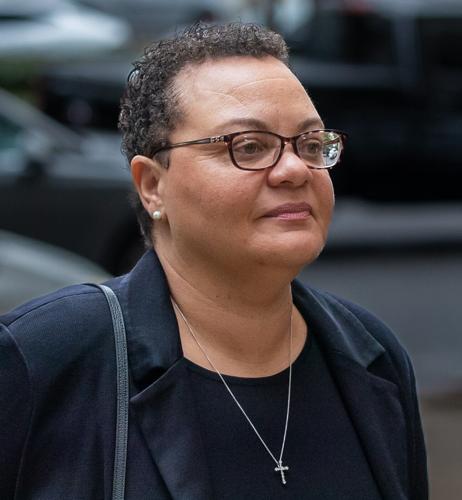 Karen Carter Peterson surrenders herself to federal prison | Courts ...