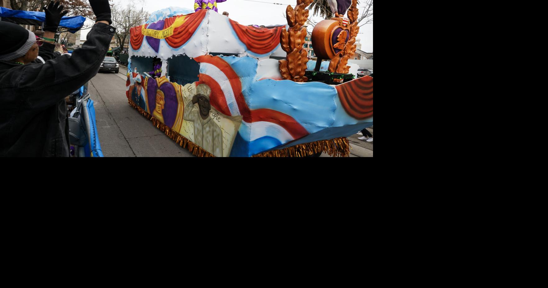 The Legion of Mars parade rolls on the Uptown parade route ...