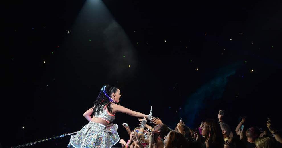 Katy Perry whooshes into the Smoothie King Center | News | nola.com