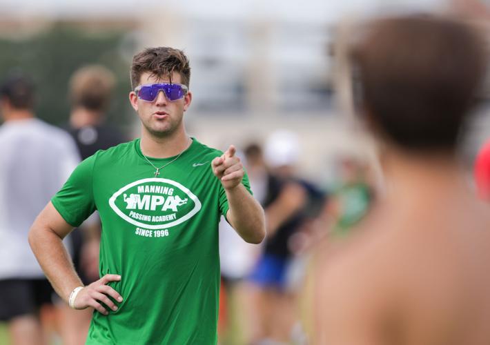 Arch Manning, Garrett Nussmeier are roomies at passing camp | Jeff ...