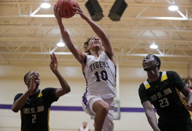 Claudell Harris Jr. starts hot, leads Hahnville boys past East St. John ...