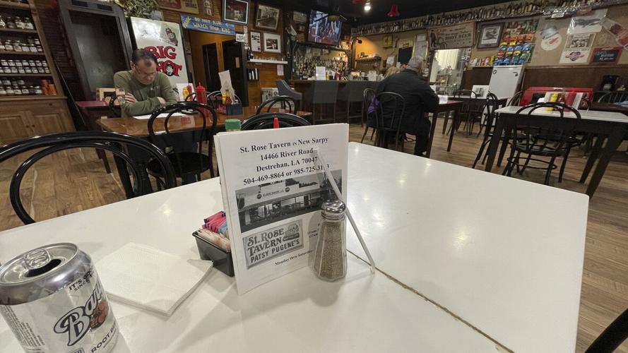 Ian McNulty: Road trip-worthy burgers, po-boys as a time warp tavern ...