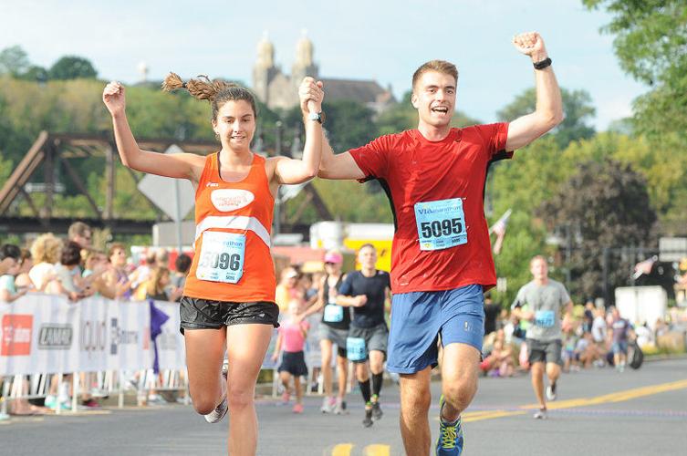 Marathon runners in Pennsylvania outraged after slow-moving train ...