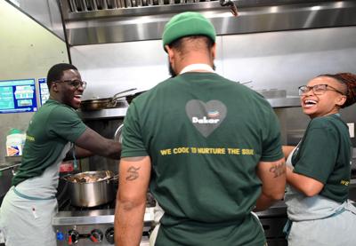 The year in New Orleans dining: Service with a smile | Food and drink ...