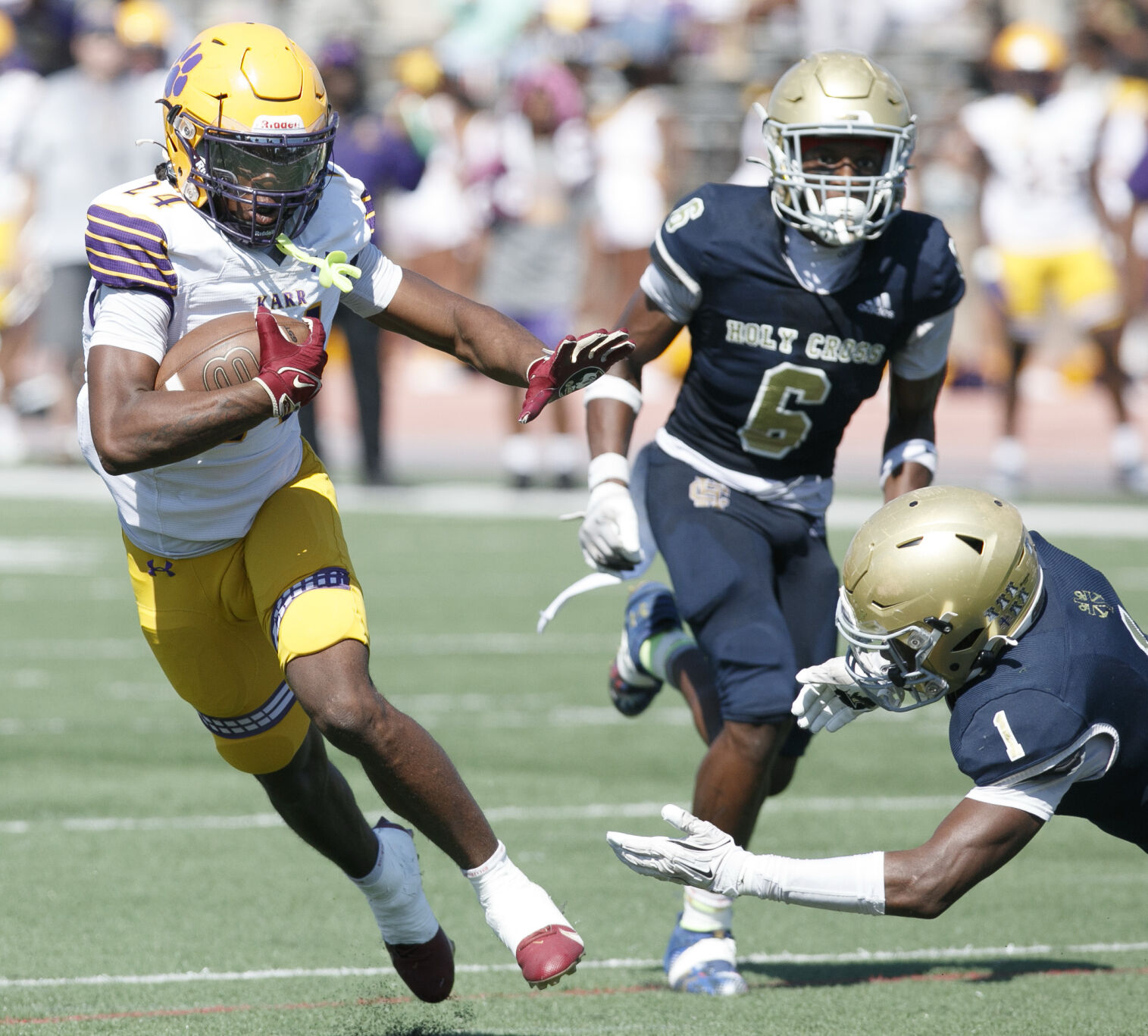 Edna Karr’s ‘big offensive change’ leads rout of Holy Cross | Prep ...